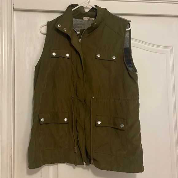 Jackets & Coats | Army Green Vest With Western Print On Back | Poshmark